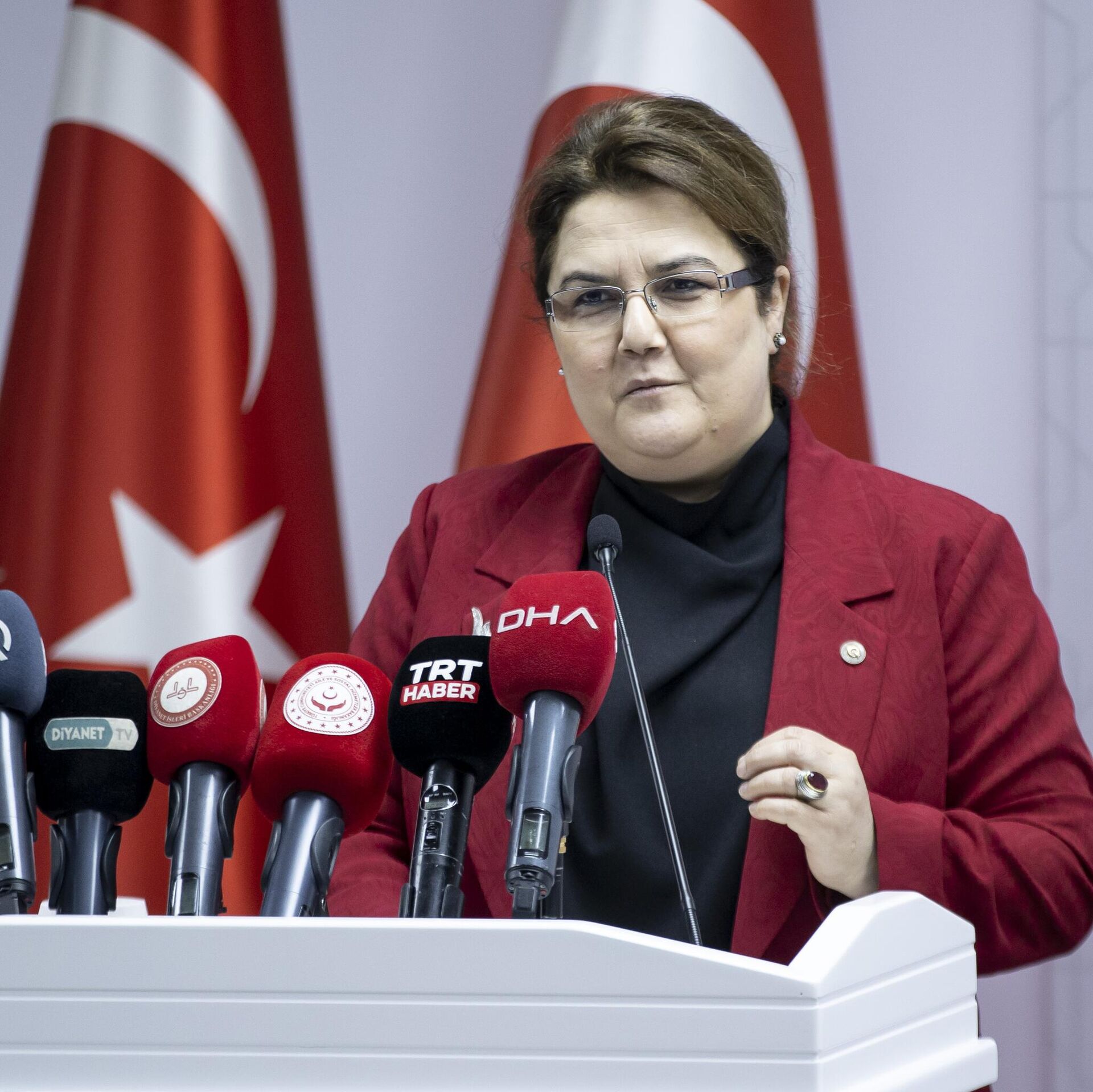 Bakan Yanık: Şubat sonunda 2 bin 323 engelli bireyi kamuya memur olarak yerleştireceğiz - 05.02. ...