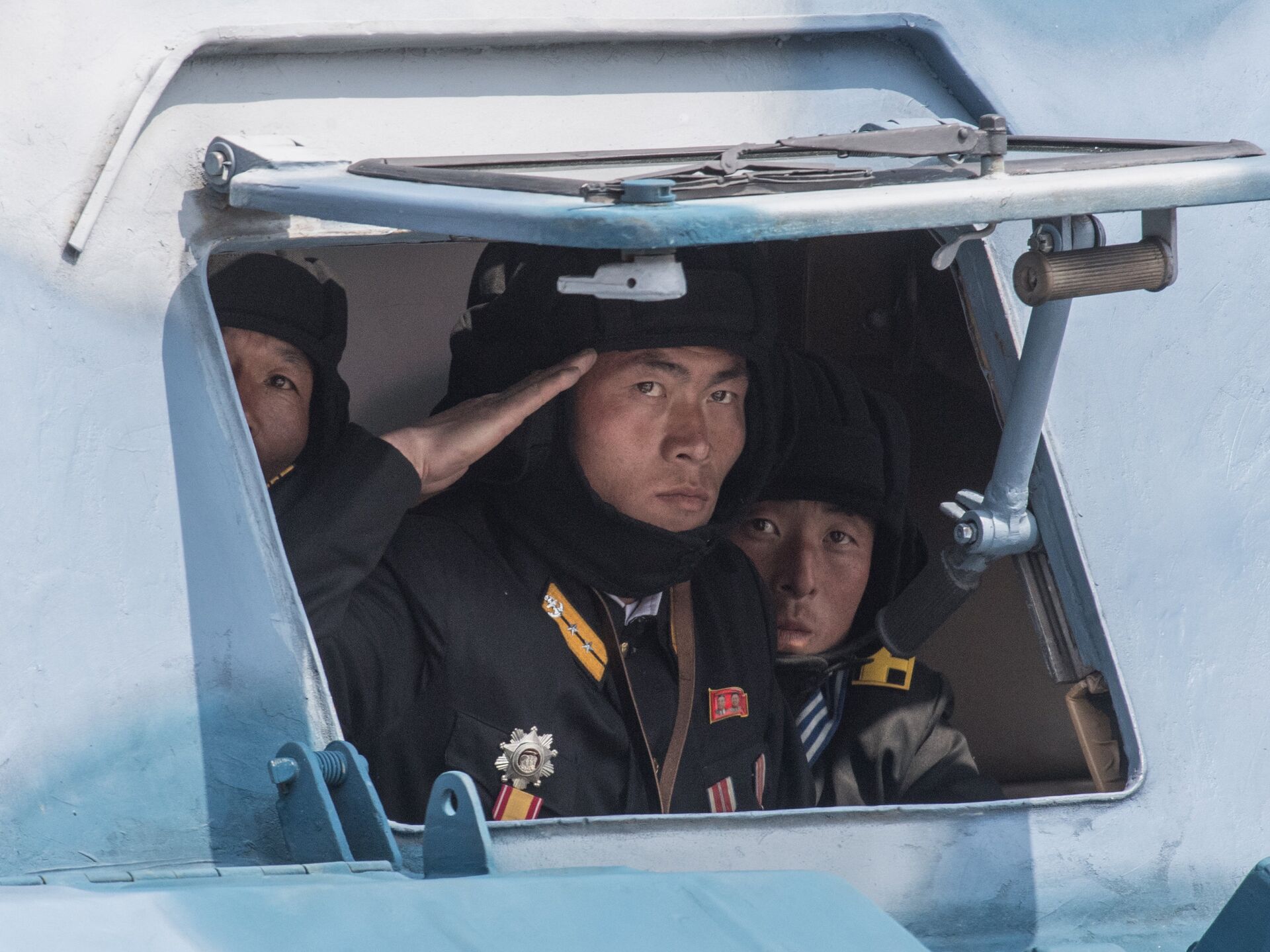 Kuzey Kore, nükleer silah taşıyabilen denizaltısını tanıttı - 08.09. ...